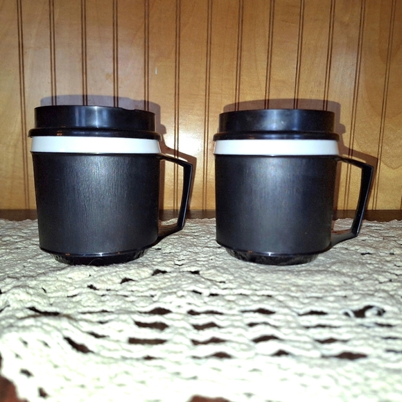 aladdin | Dining | Aladdin Insulated Mini Travel Mugs With Lids 2 Oz ...